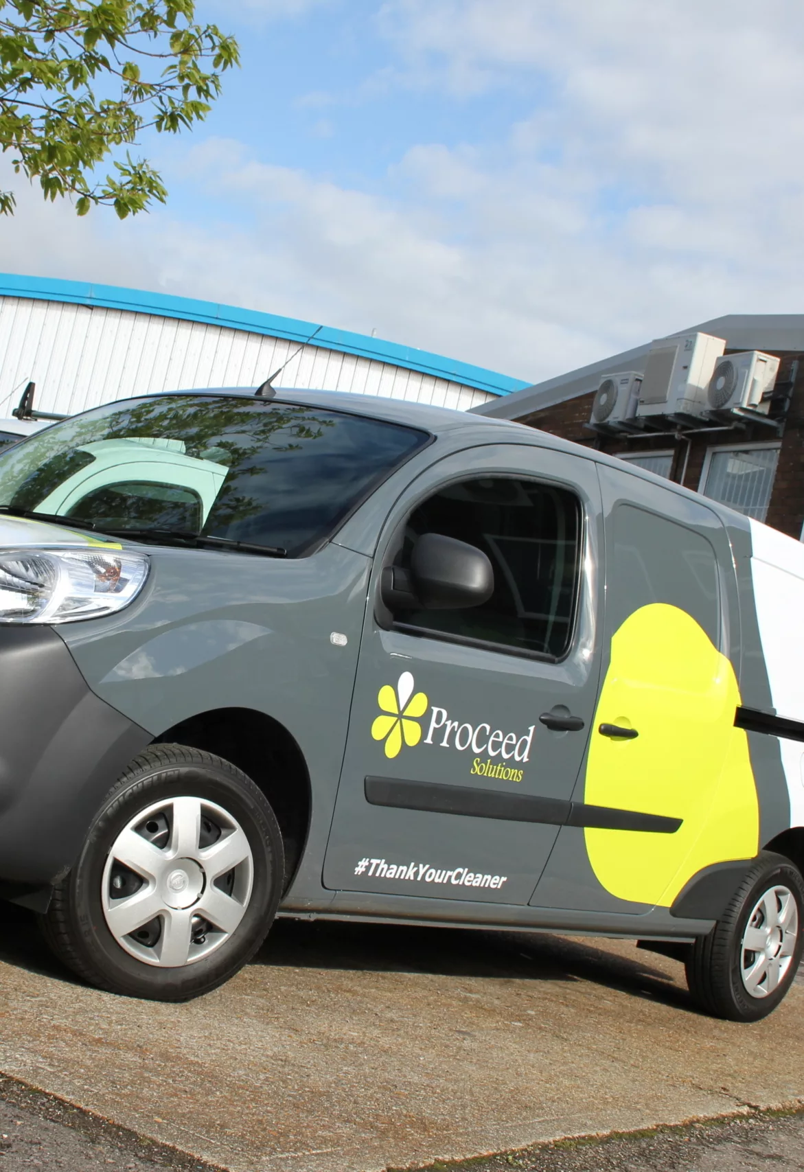 Vehicle signage for business: what are the options?